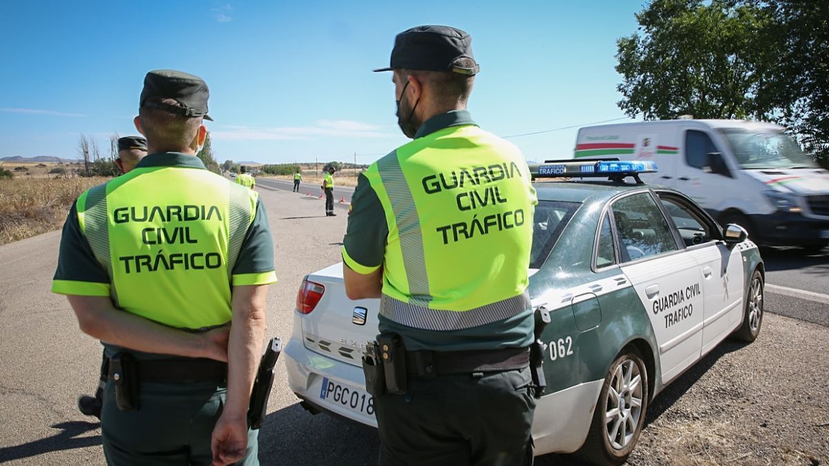 Así es la 'multa exprés', la nueva estrategia de la DGT que afecta a las sanciones por ...